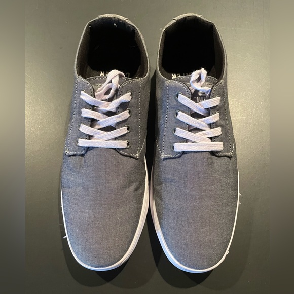 Travis Mathew | Shoes | Travis Mathew Cuater Kruzers Chambray Sneakers ...